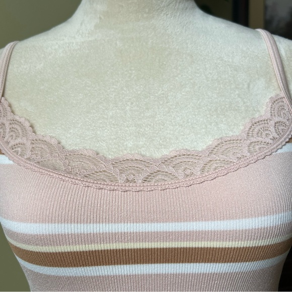aerie | Tops | Aerie Lace Trim Pink Tank Top | Poshmark